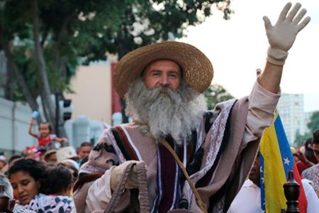 Descubre de dónde proviene la famosa frase: "Llegó Pacheco" - Nuevo Día