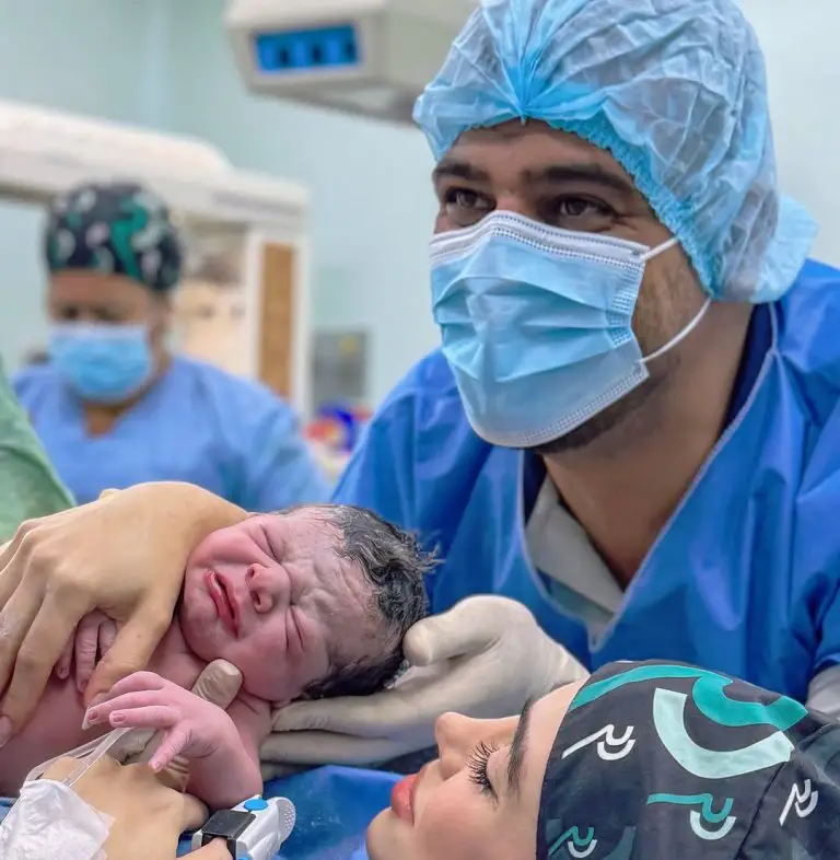 Surthycooks muestra a su tercer hijo (+FOTOS)